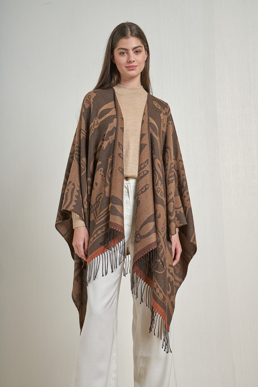 Nazca - 45 Cape Royal Alpaca Color Camel