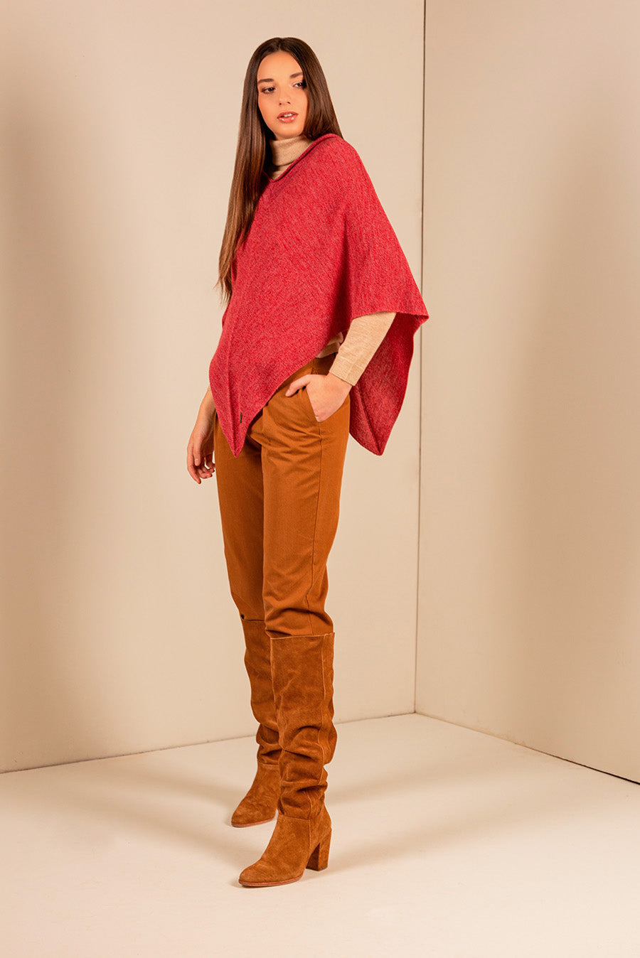 Ulala Poncho Baby Alpaca Color Amarena